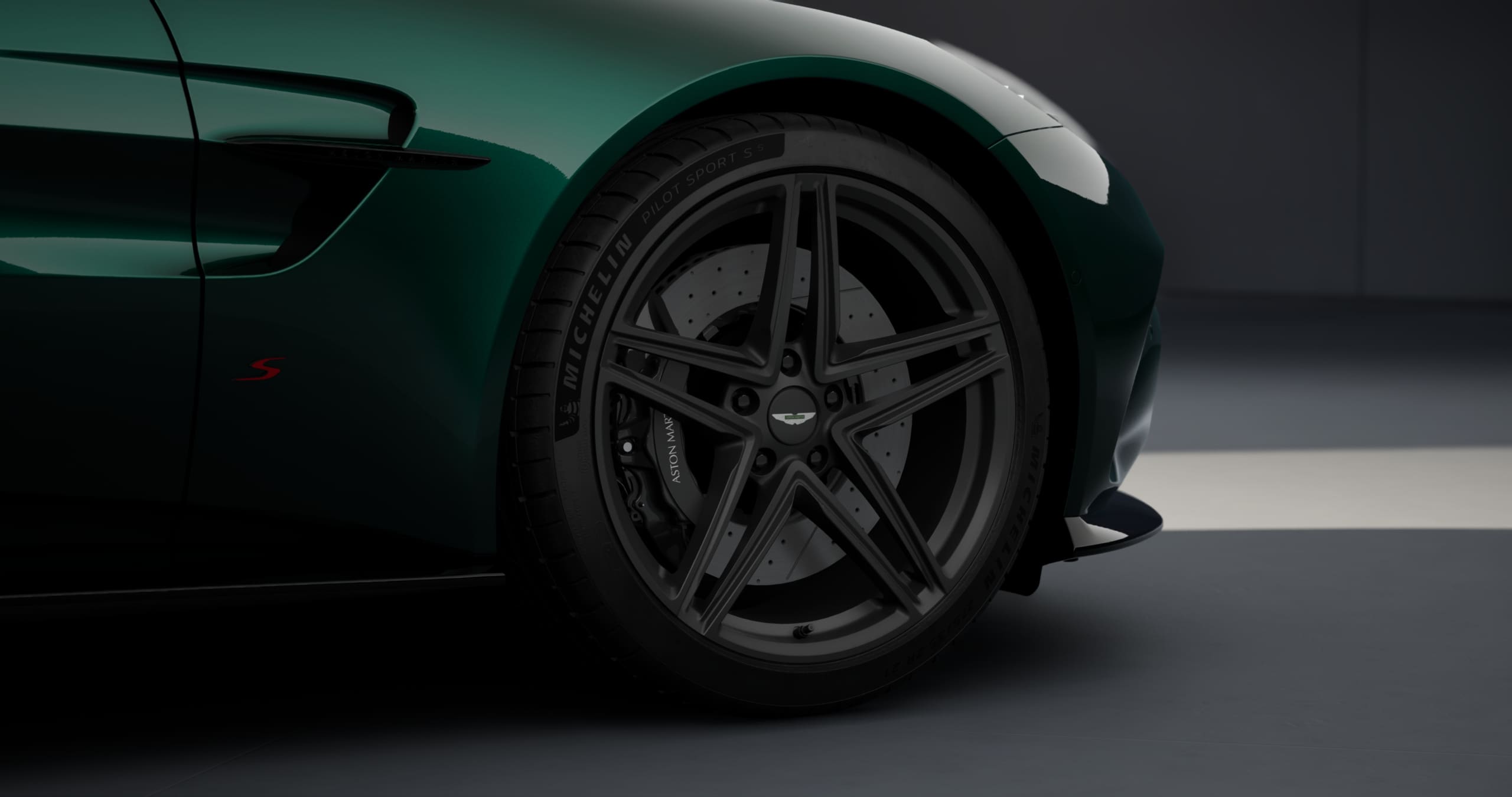 New Vantage S Roadster | Aston Martin Brussels