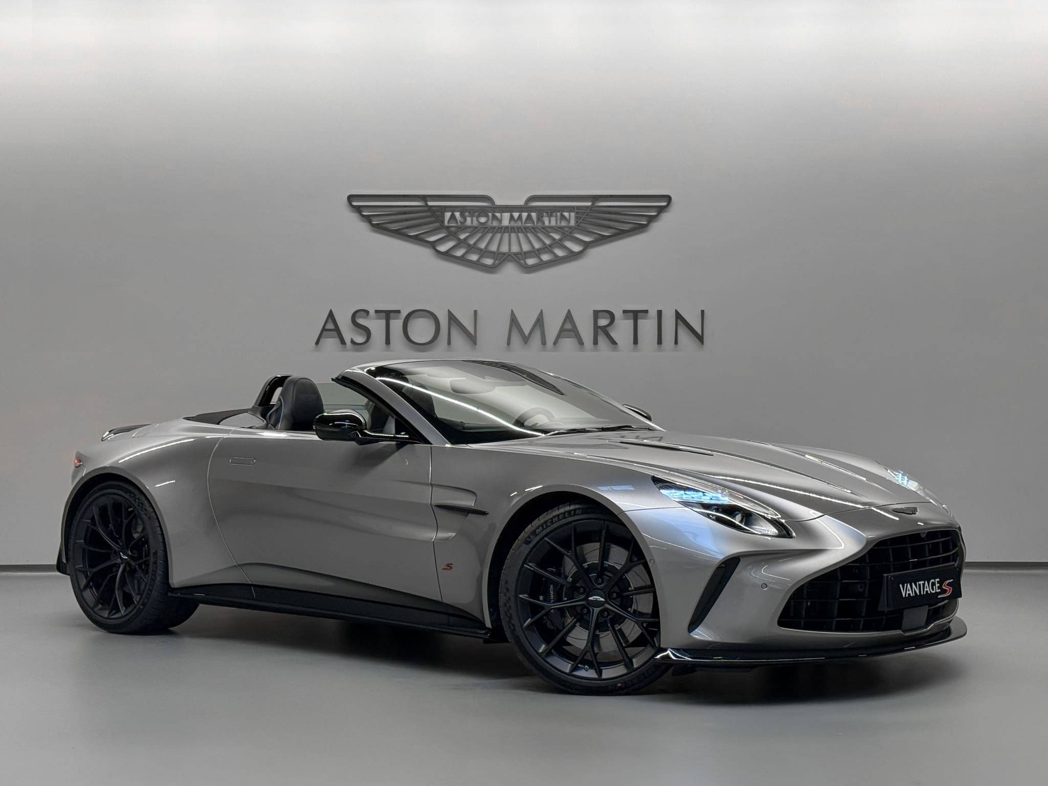 New Vantage S Roadster | Aston Martin Brussels